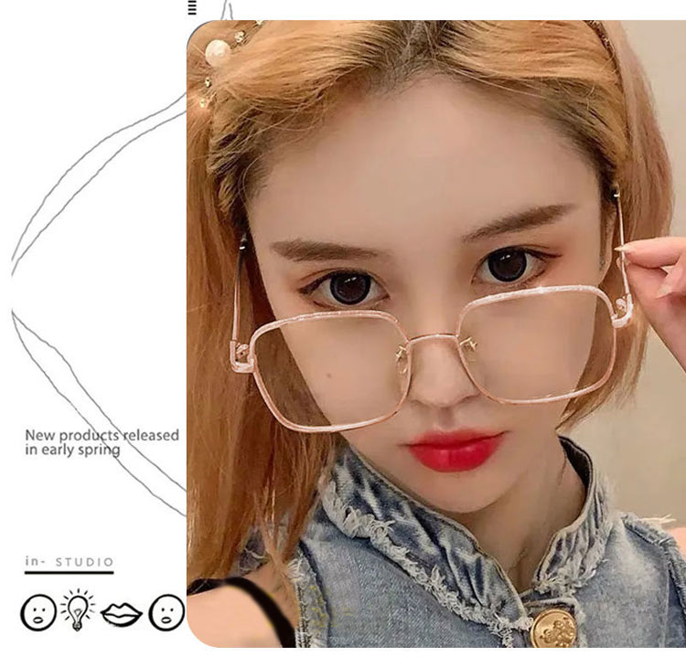 Glitter frame myopia glasses